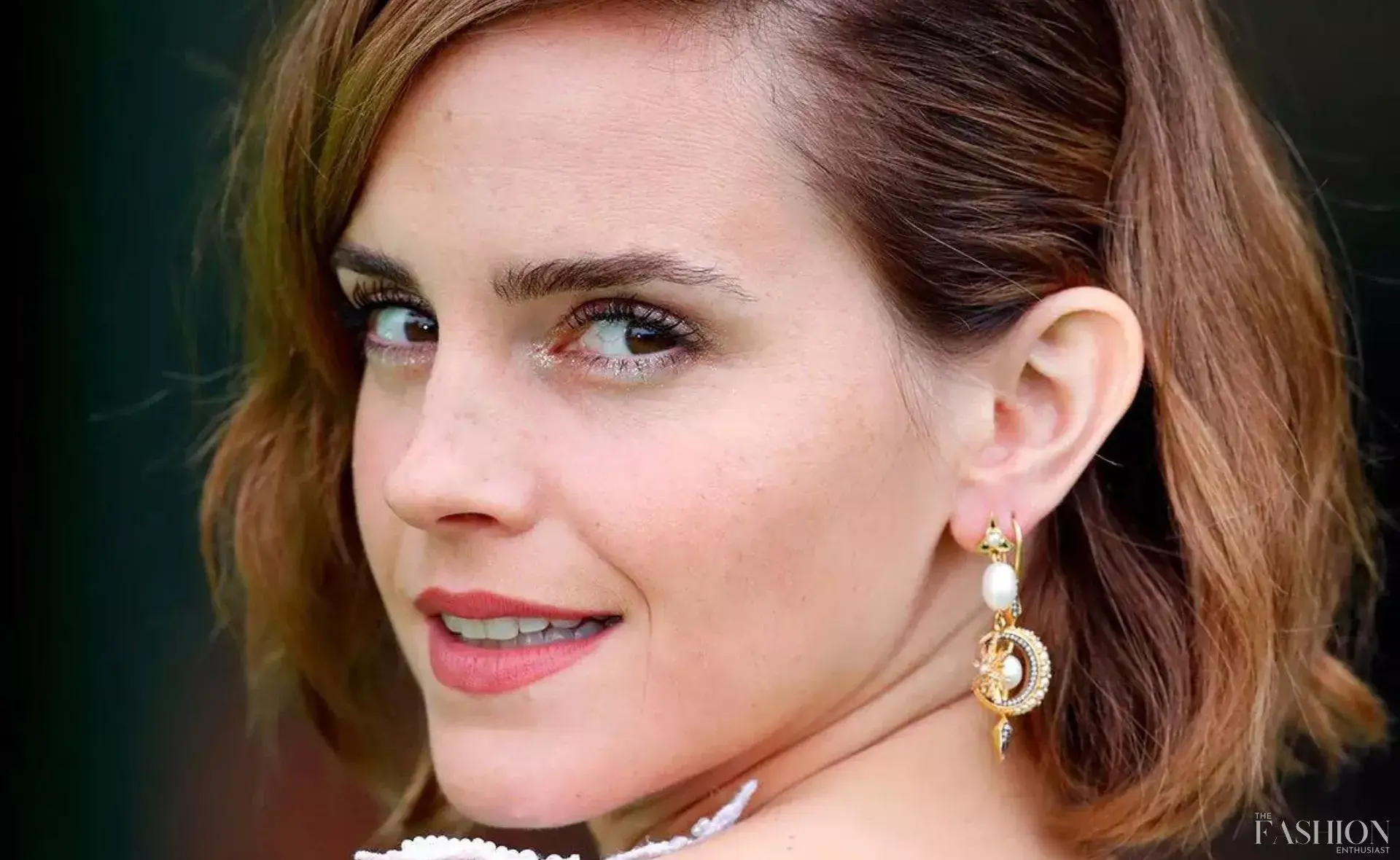 Emma Watson's favorite Perfume is Floral yet Sexy - The Fashion Enthusiast